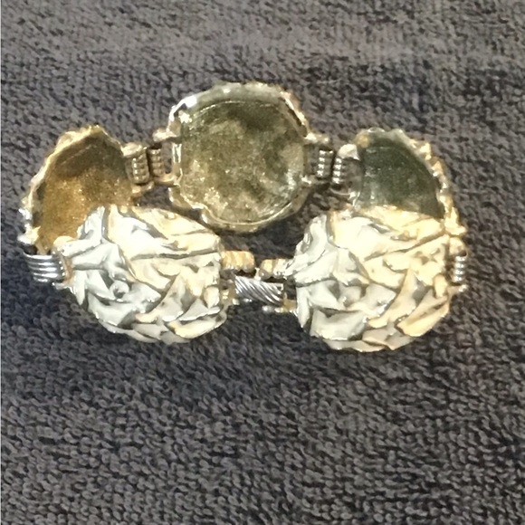 Sarah Coventry | Jewelry | Vintage Sarah Coventry Silver And White ...